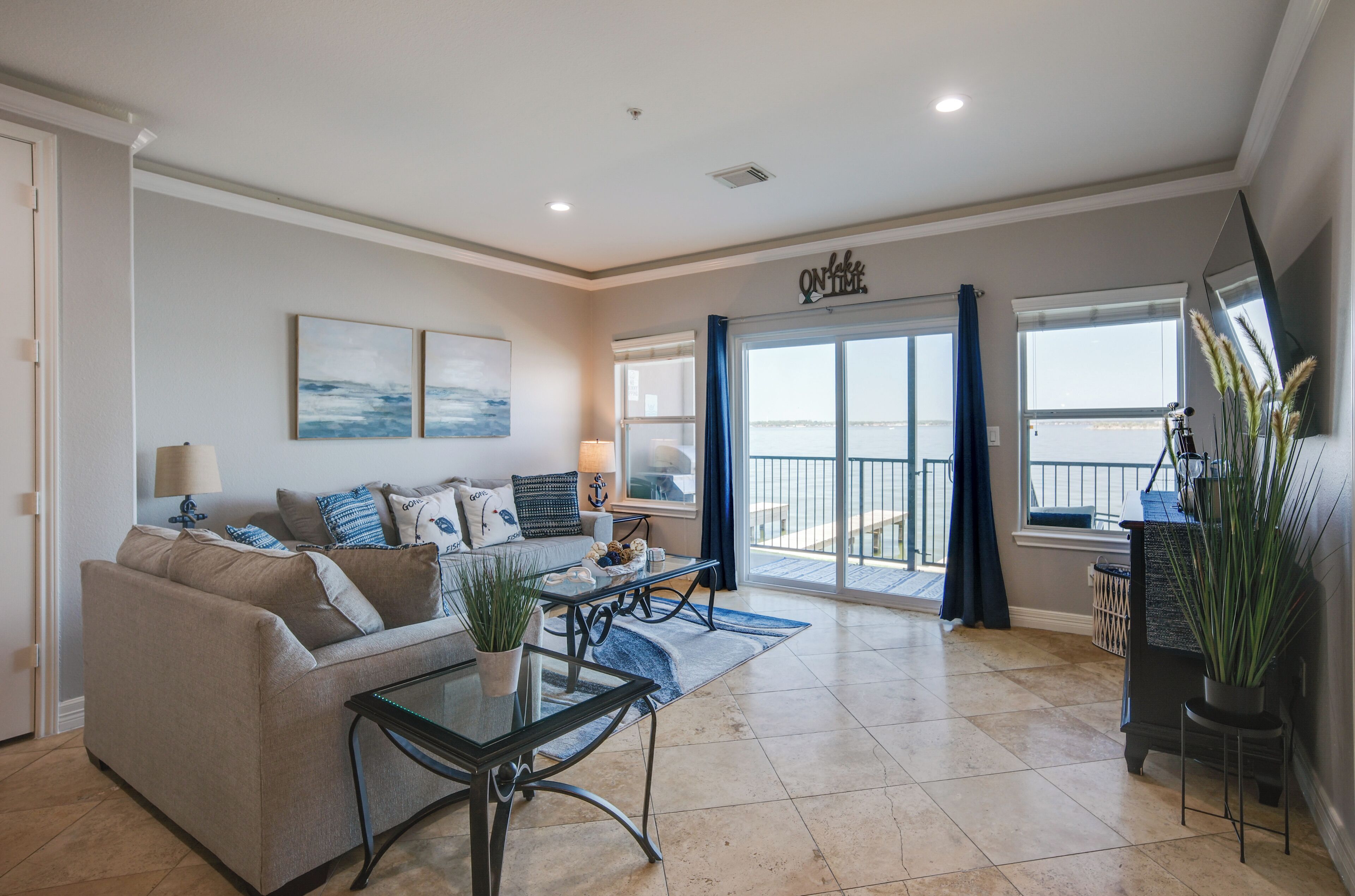 Lake Conroe Waterfront Home: Patio & Shared Pool! - Conroe, TX