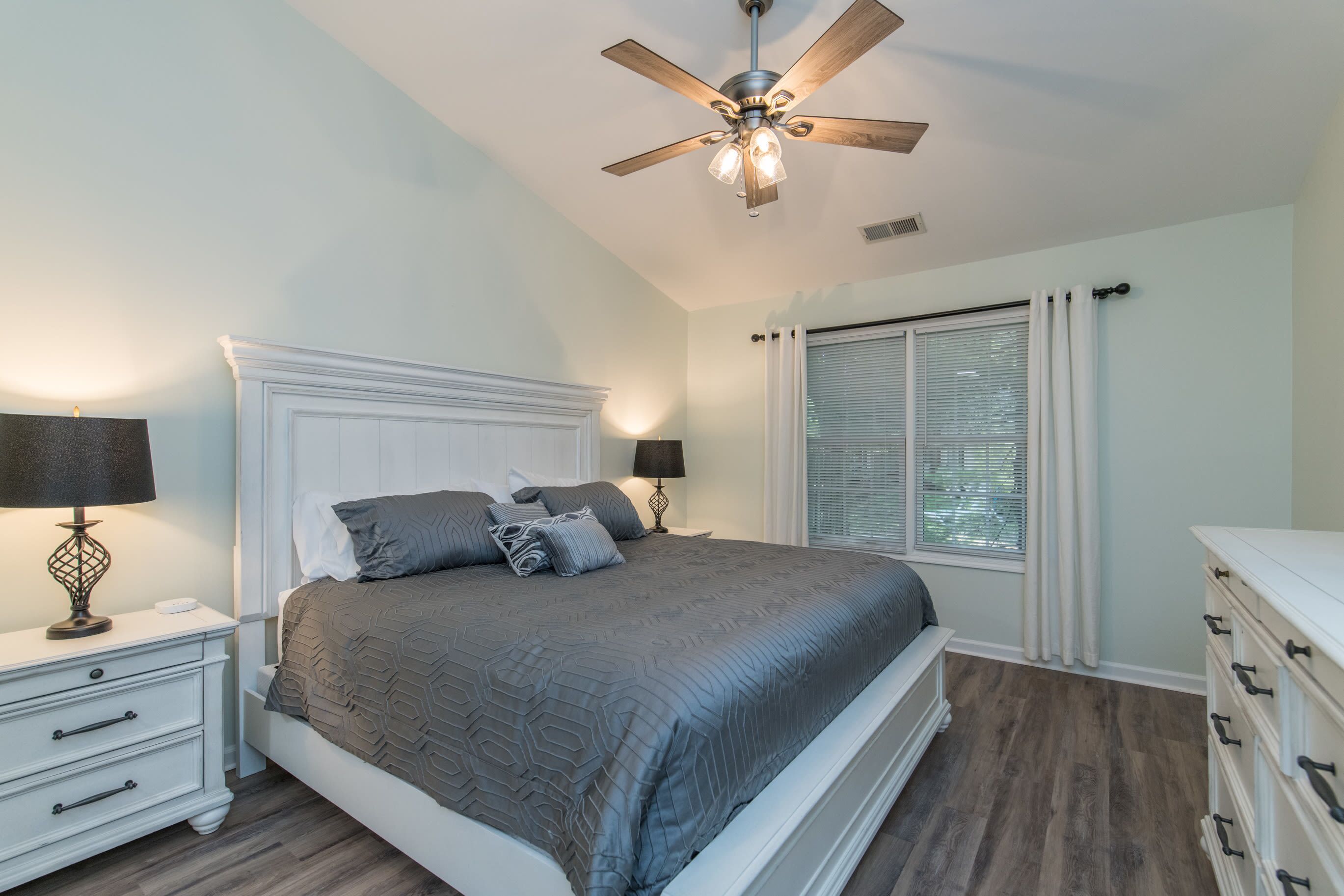 Southern Charm - 2br - Bbq - Walk To Kroger Field - Lexington, KY