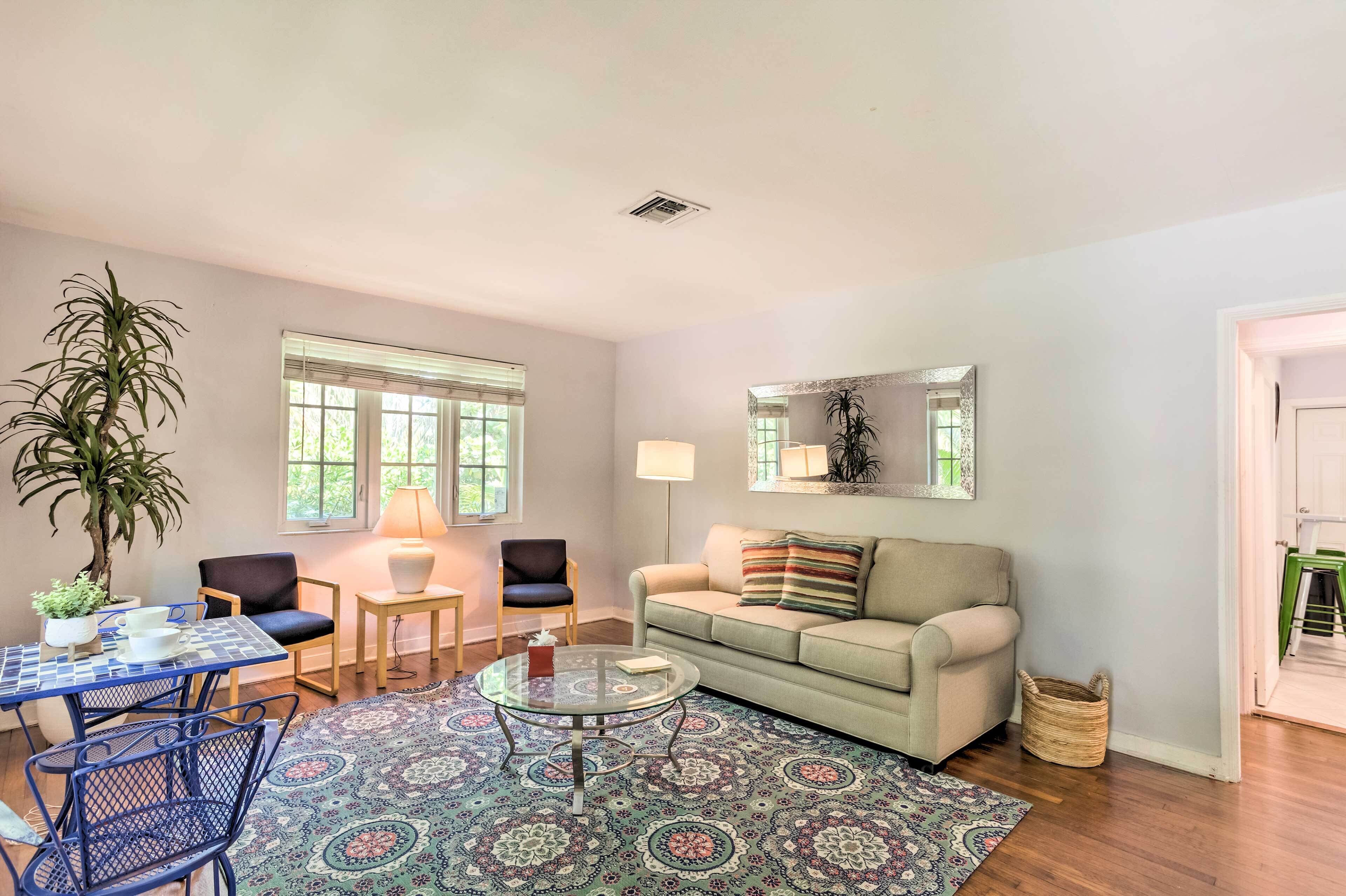 Vibrant West Palm Beach Home < 2 Mi To Beach! - ウェスト・パーム・ビーチ, FL