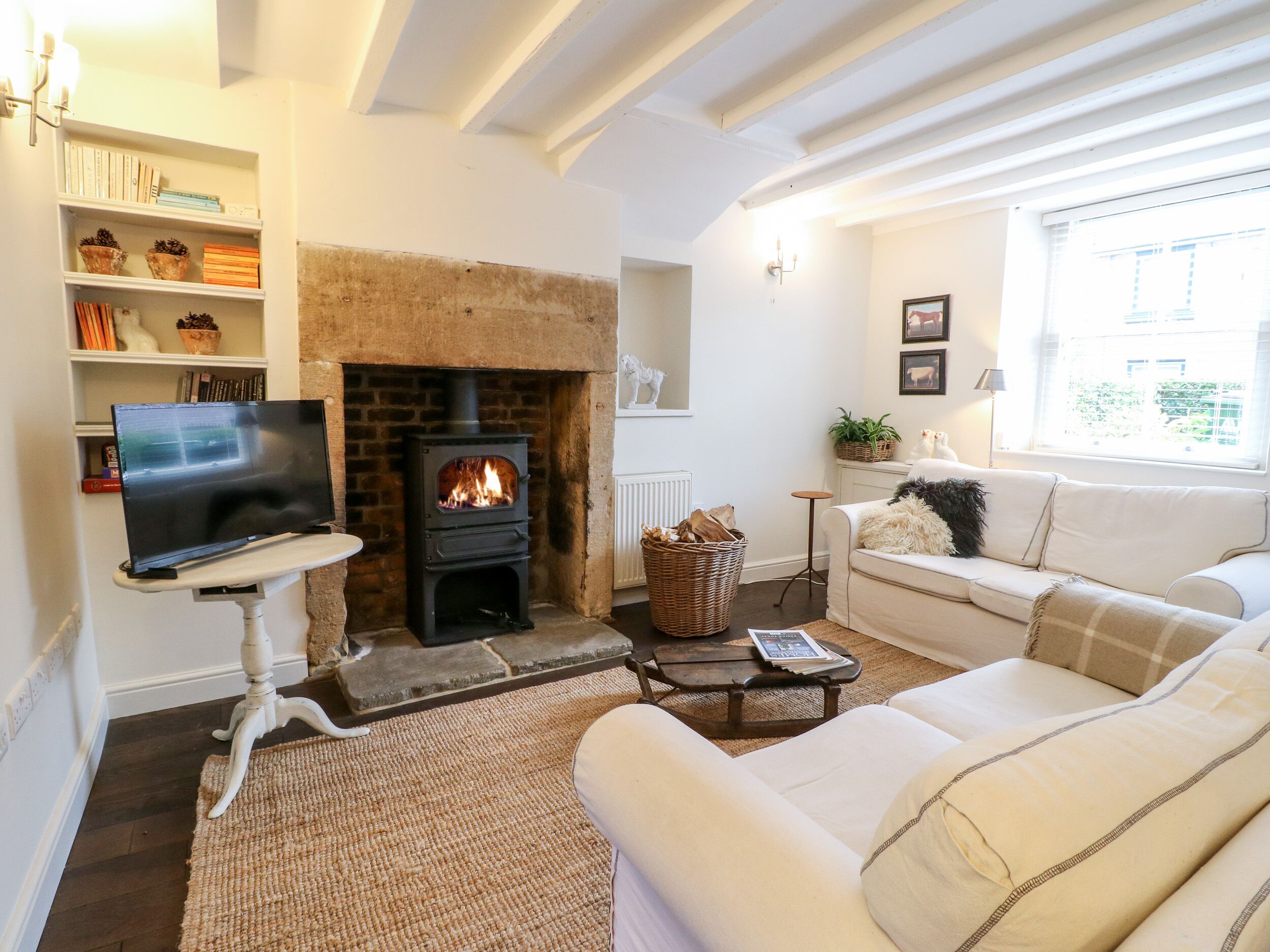 16 Long Row, Family Friendly, Character Holiday Cottage In Belper - Leicestershire