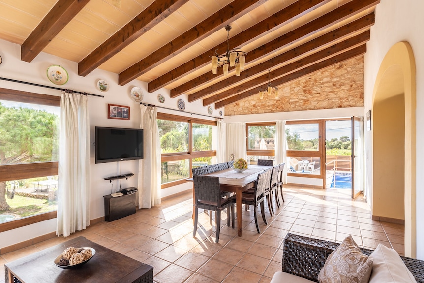 Finca "Can Jeroni" With Private Terraces, Private Pool & Wi-fi - Portocolom