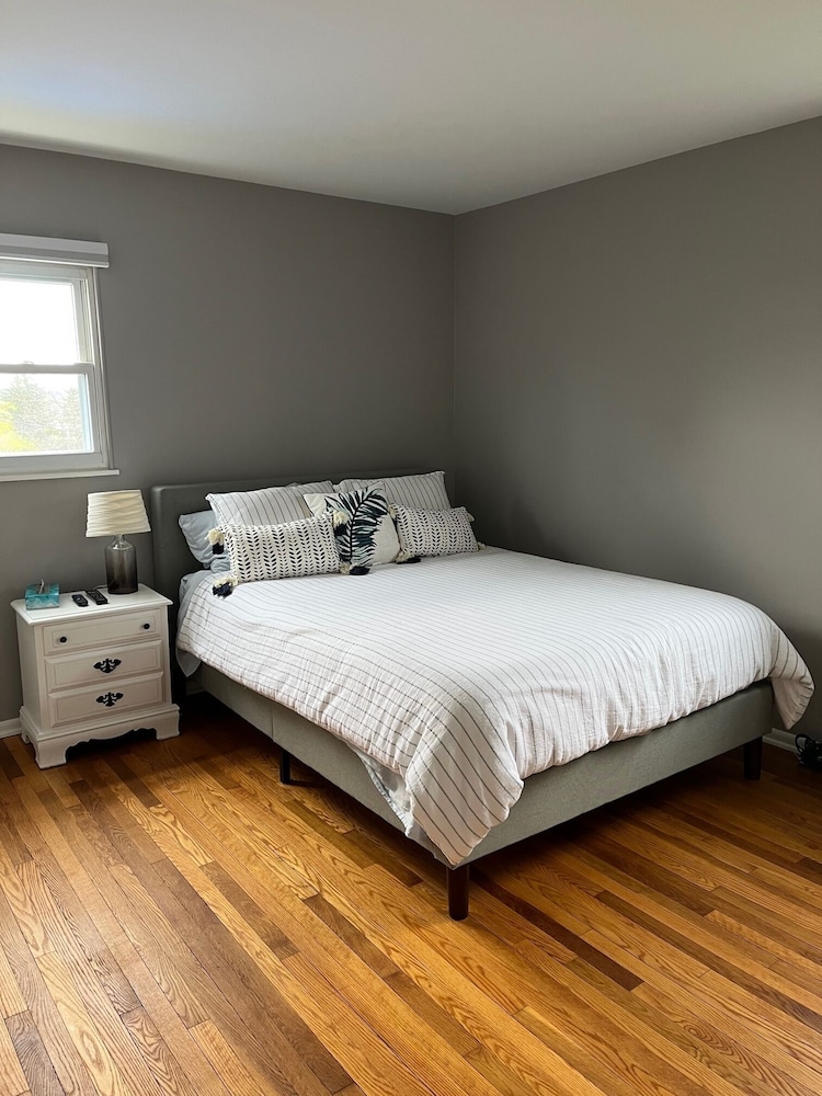 Canandaigua Lakeside Retreat - Finger Lakes, NY