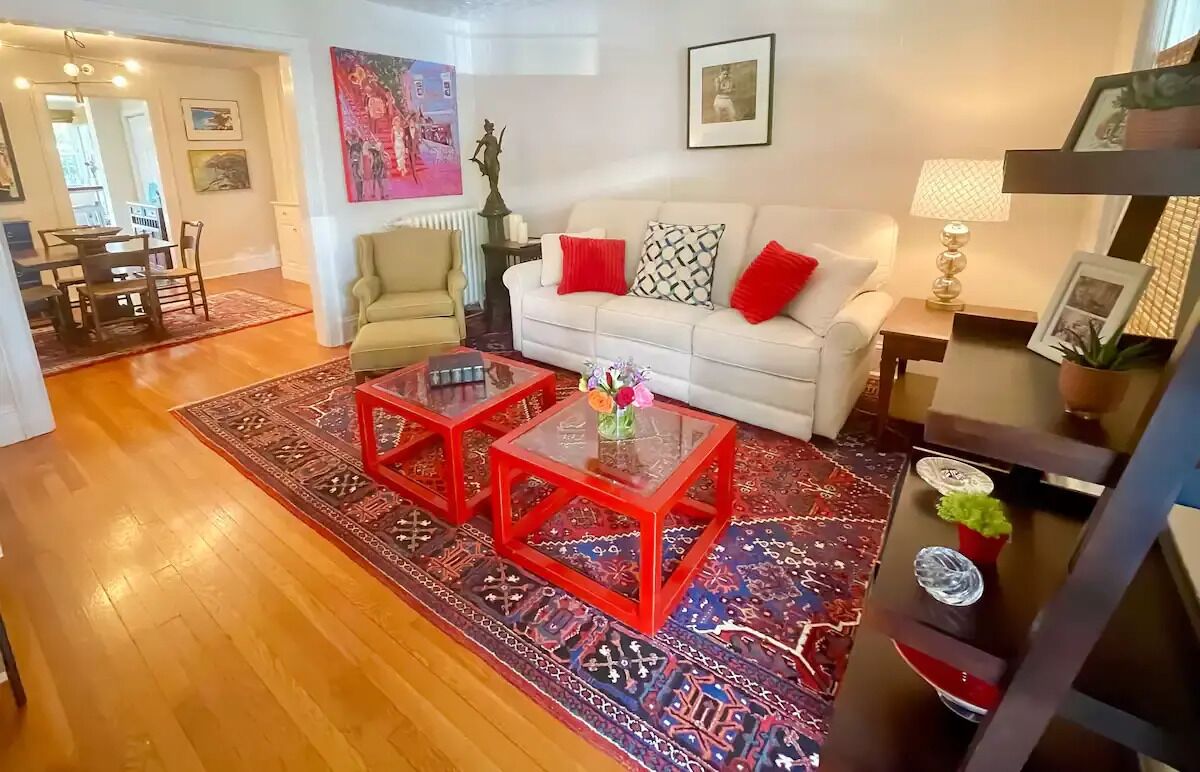 Entire Row House  Carytown & Museums - Richmond, VA