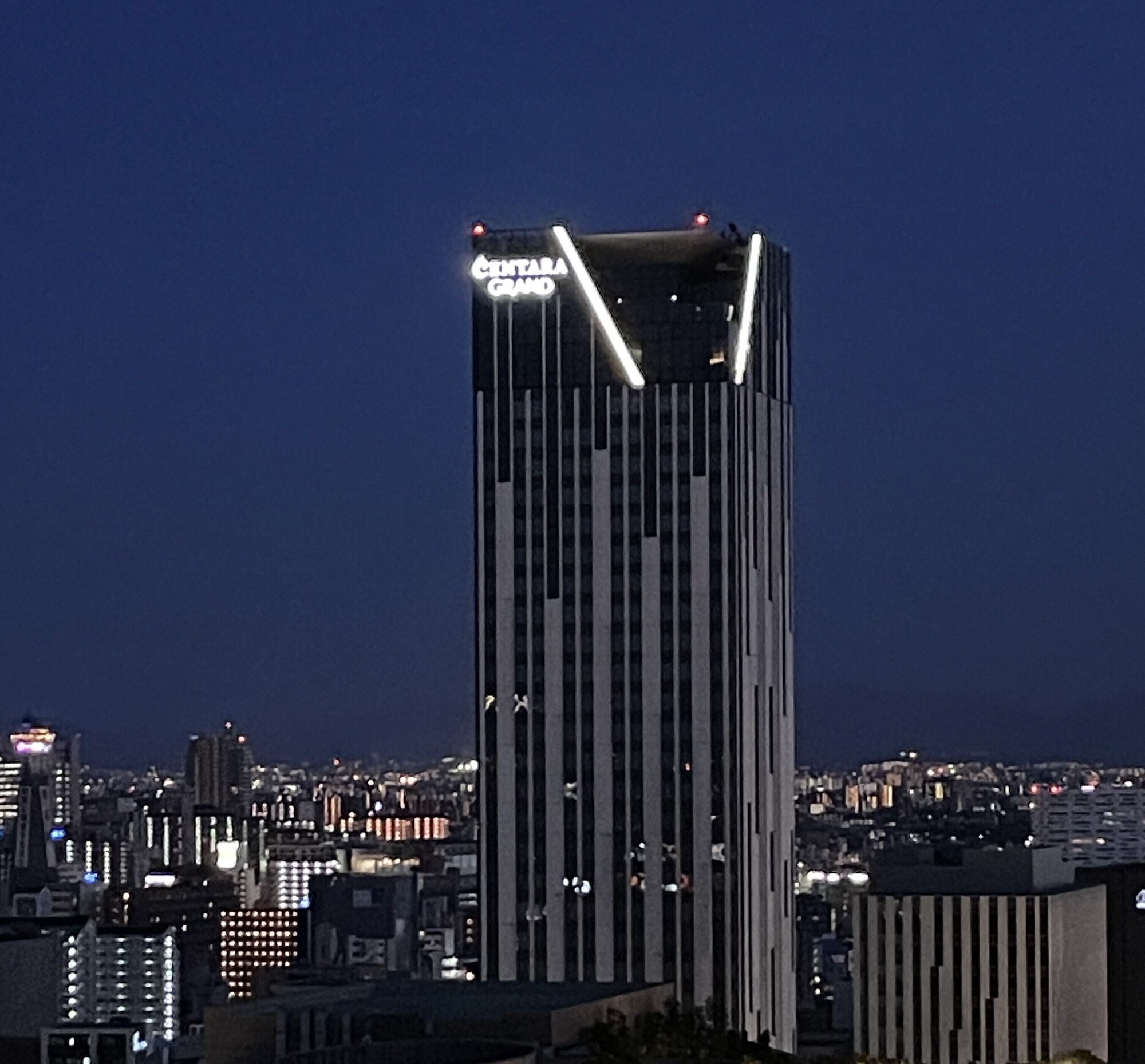 旅行ならエクスペディア｜ホテル・航空券やツアーの格安予約サイト