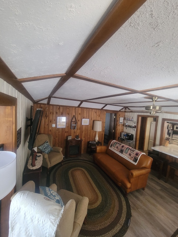 Four Season Fun, Classic Lakefront Cabin For Families! - Scenic State Park, Bigfork