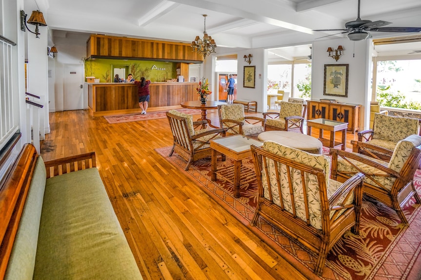 Top-floor Corner Unit At Oceanfront Resort - Steps To Beachside Pool & Hot Tub - Kauai, HI