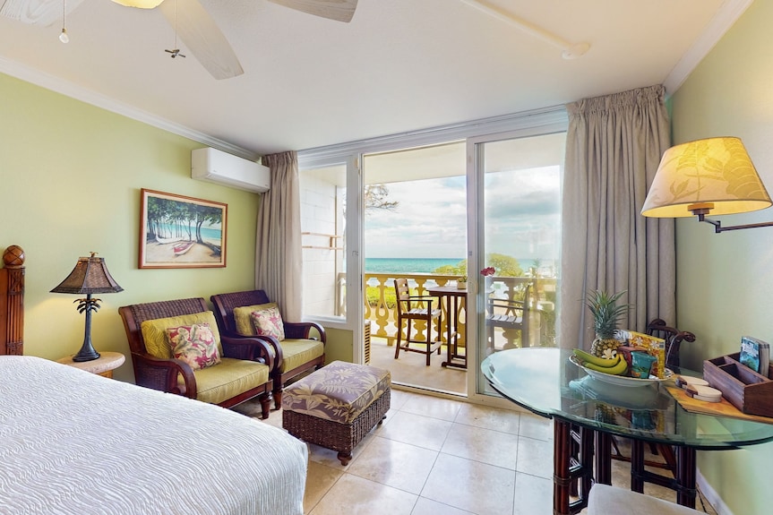 Oceanfront Condo - Ocean-view Lanai - Steps To Beachside Pool & Hot Tub - Kauai, HI