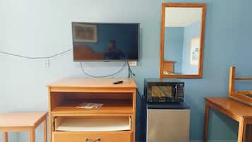 Secretária, Wi-fi grátis, roupa de cama fornecida