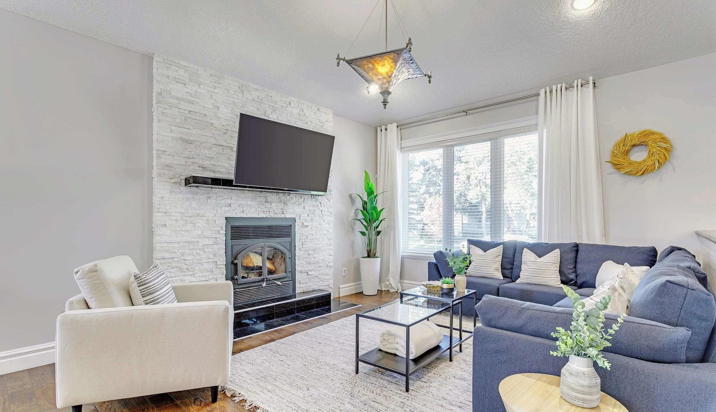 Grovenor. Sleeps 14. Family Home. Triple Garage. - Alberta