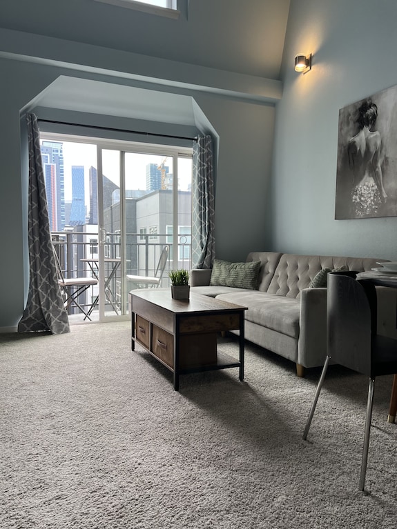 Downtown Two Story Penthouse - Climate Pledge Arena