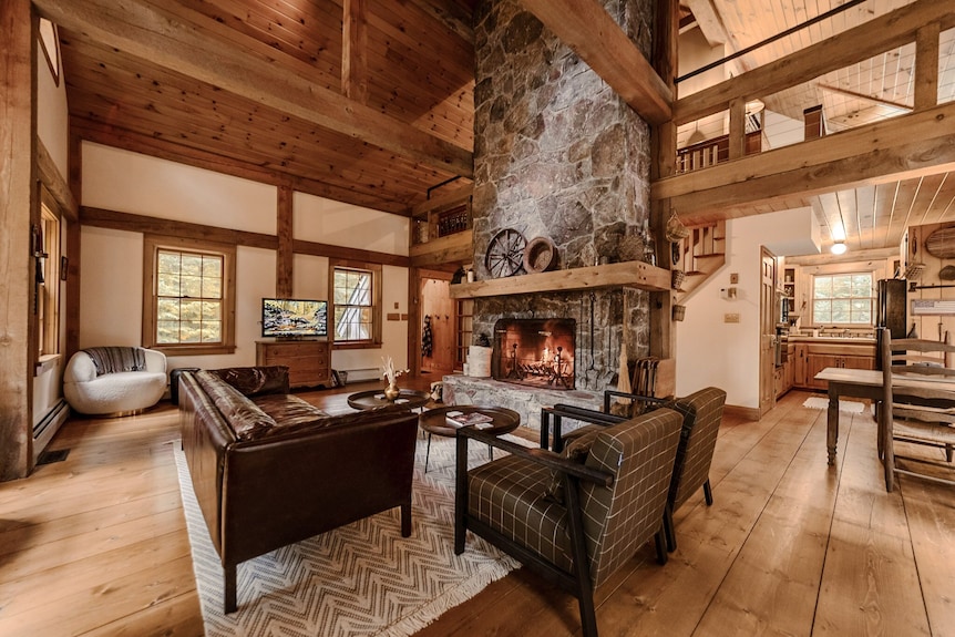 Deerwood Hill ~ Après Ski Cabin Hot Tub Fire Pit Stratton Manchester - Vermont