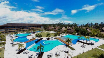 Apartamento Básico | Piscina | 3 piscinas exteriores, espreguiçadeiras 