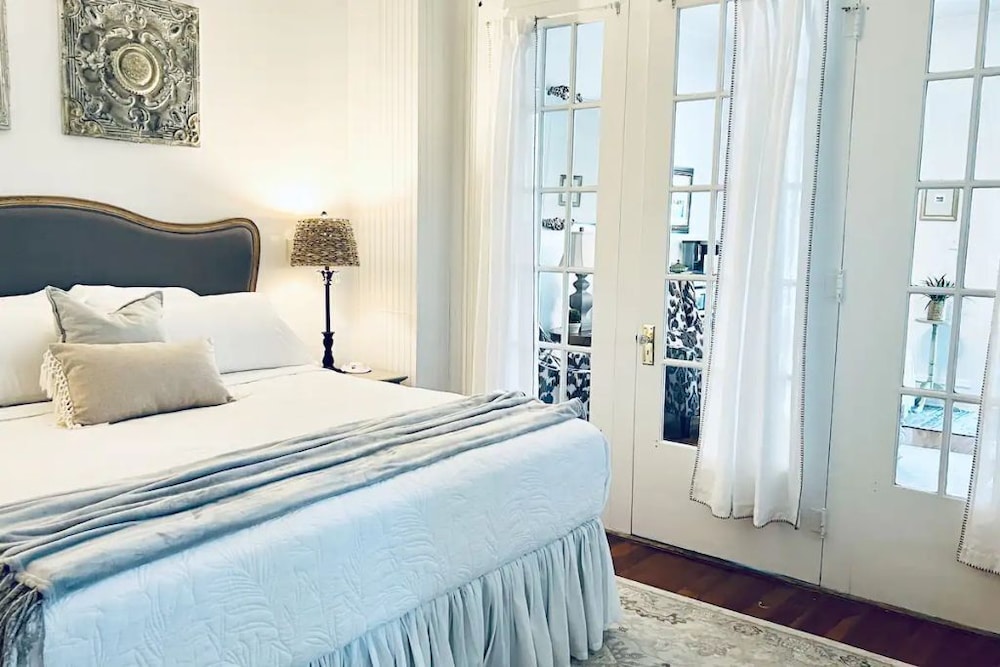 Azalea Suite-close To Downtown, Beaches, Shopping, Casino's - 빌럭시
