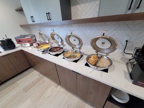 Pequeno-almoço tipo buffet diário incluído 