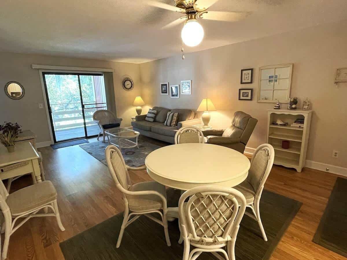 Fiddler's Cove 25f - Top Floor Corner Villa - Hilton Head Island, SC