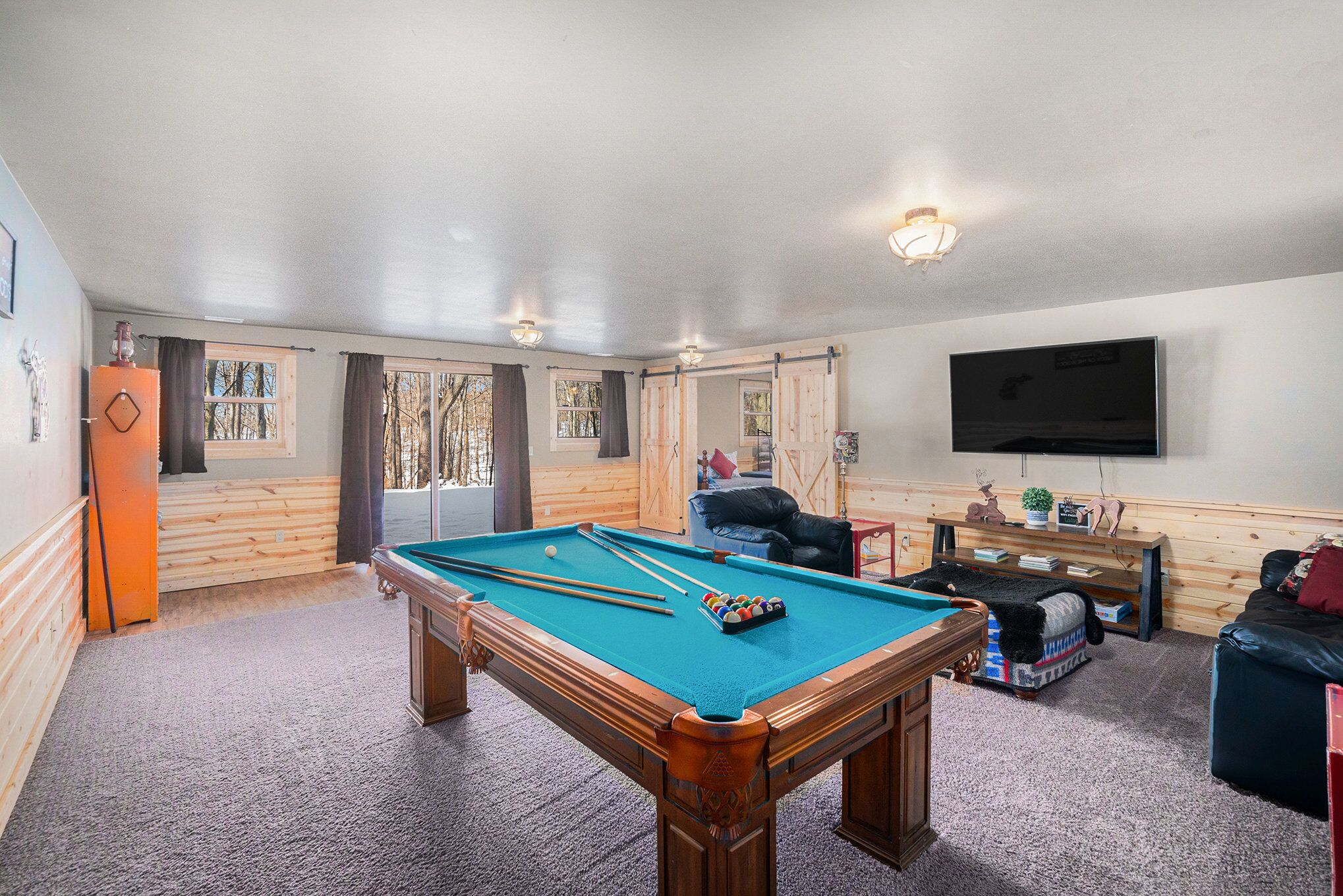 Large Lodgesleeps 20 Game Rm Hot Tub Golf Nearby  Pontoon  Poker Rm - Michigan