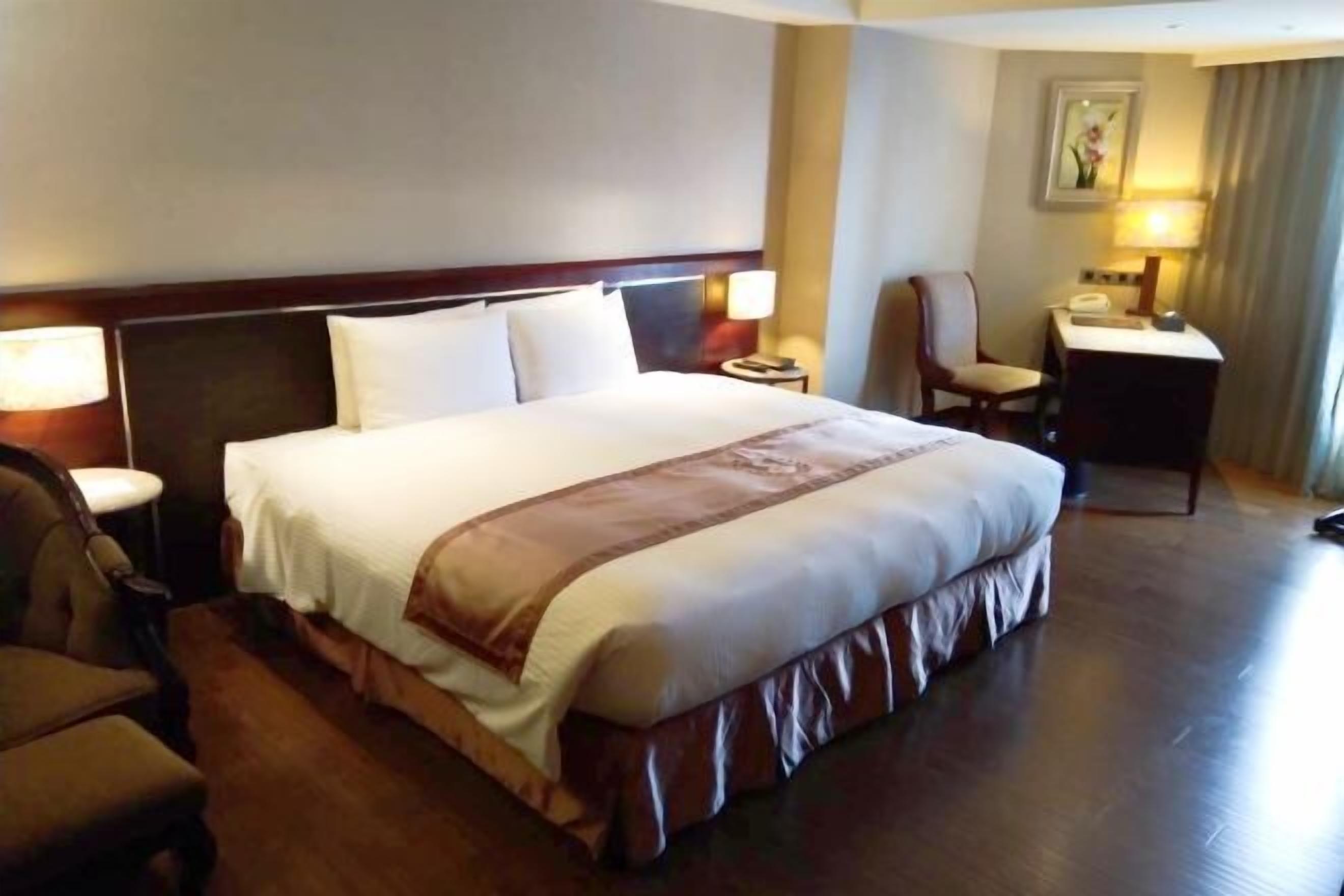 Escrivaninha, quartos à prova de som, Wi-Fi de cortesia