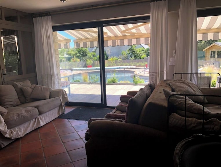 Maison Familiale De Caractère En Pierres, Décoration Cosy (250m²) - Île d'Arz