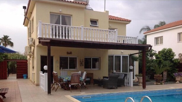 Piscina exterior
