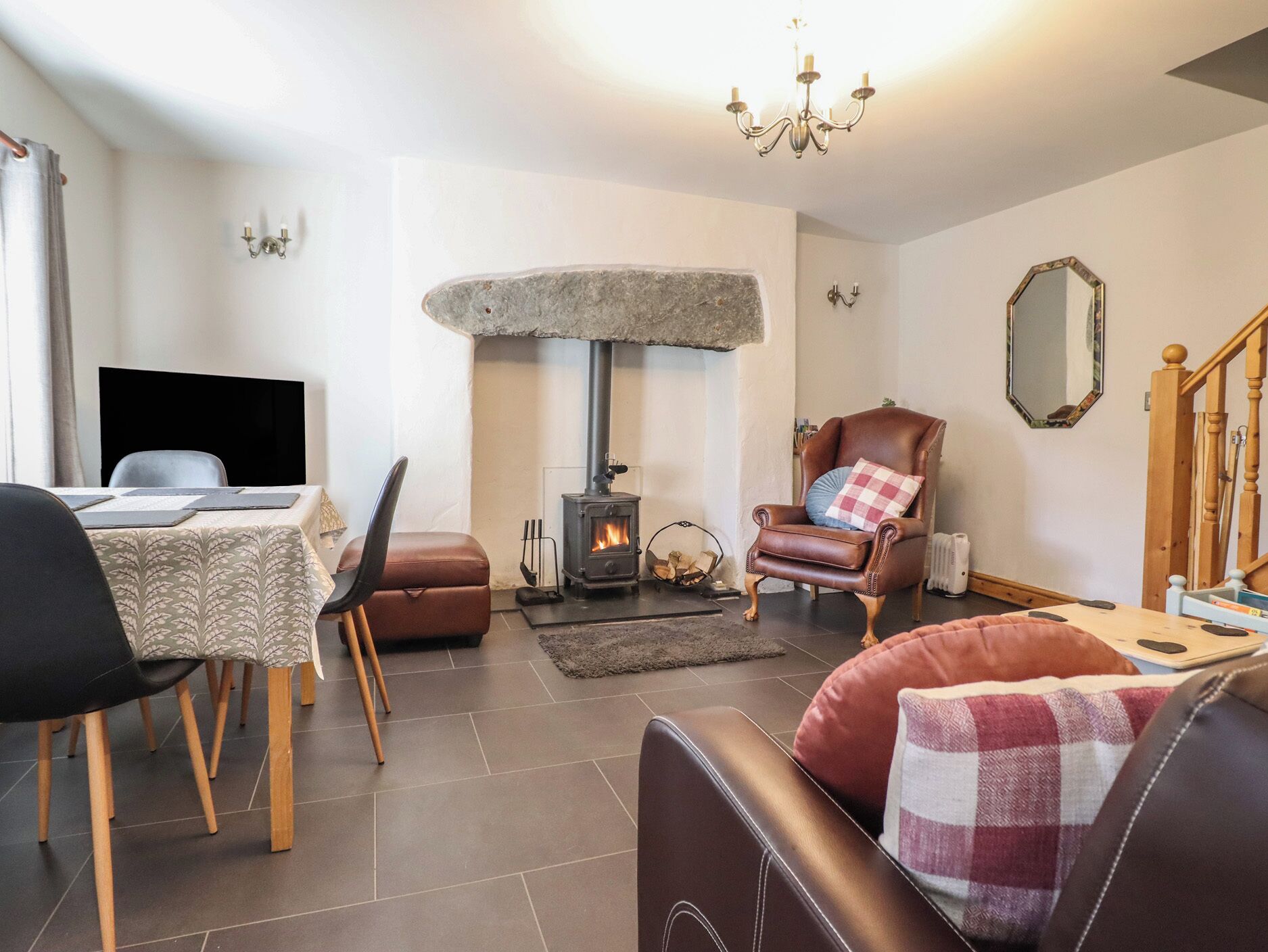 Old Station Cottage, Pet Friendly In Blaenau Ffestiniog - Gwynedd