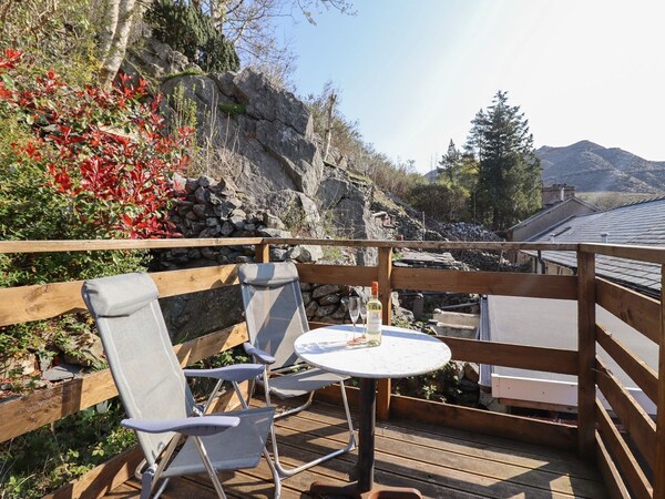 Bridgeway House, Pet Friendly, With Open Fire In Blaenau Ffestiniog - Gwynedd