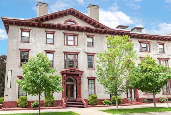 The Stockade Inn - Schenectady