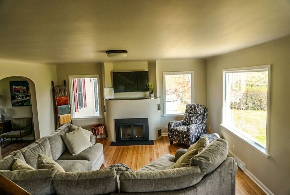 Lux Family Retreat, Hot Tub, Specular Views. Spacious Home On The Golf Course. - Butte, MT