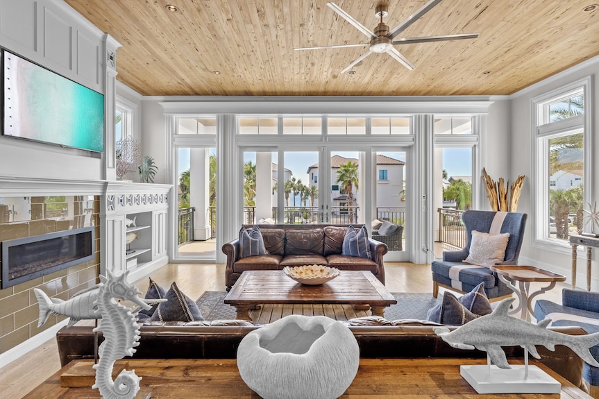 Splash Largest Private Resort-style Pool In Destin - Destin, FL