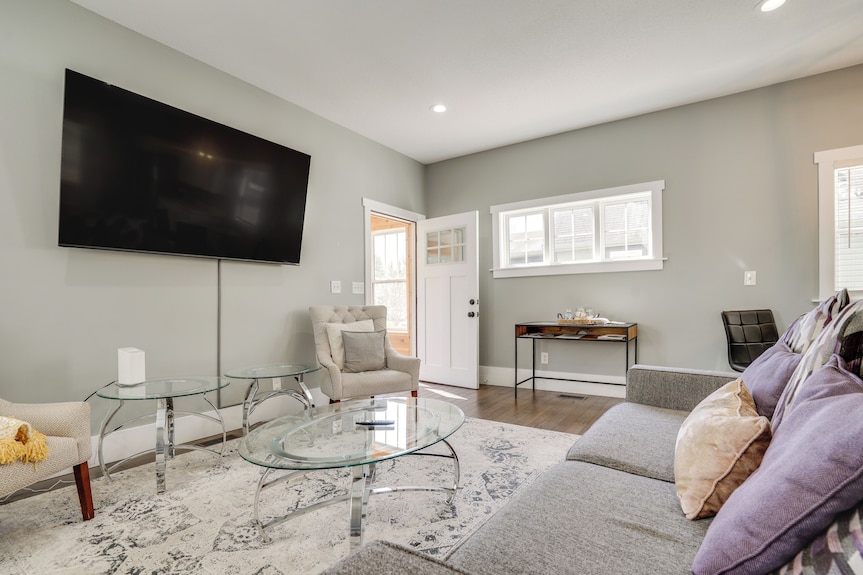 Pet-friendly Minneapolis Home ~ 6 Mi To Dtwn! - Minneapolis