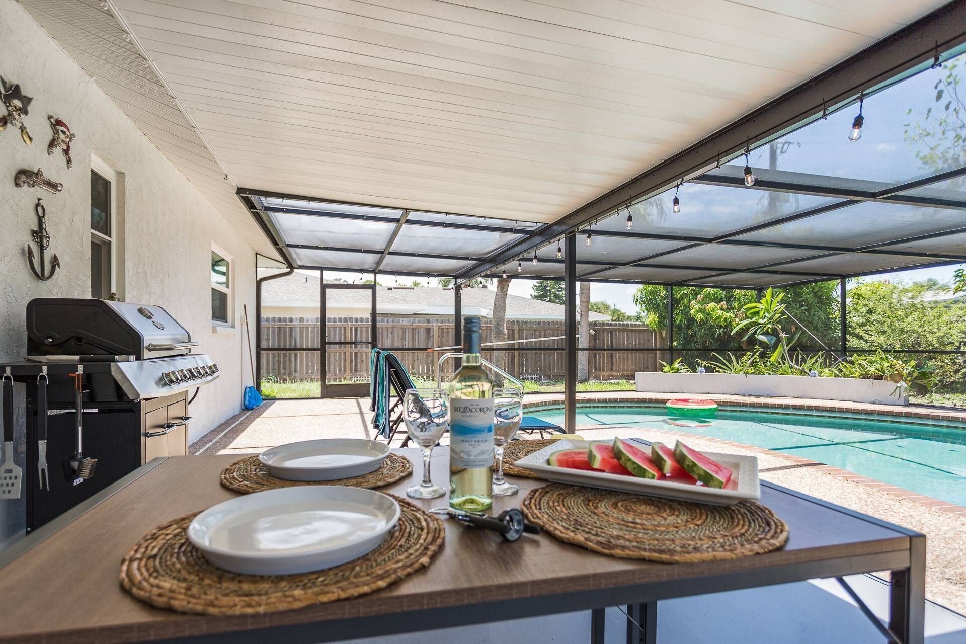 Casa (Playful Dolphins Pool Home) | Exterior
