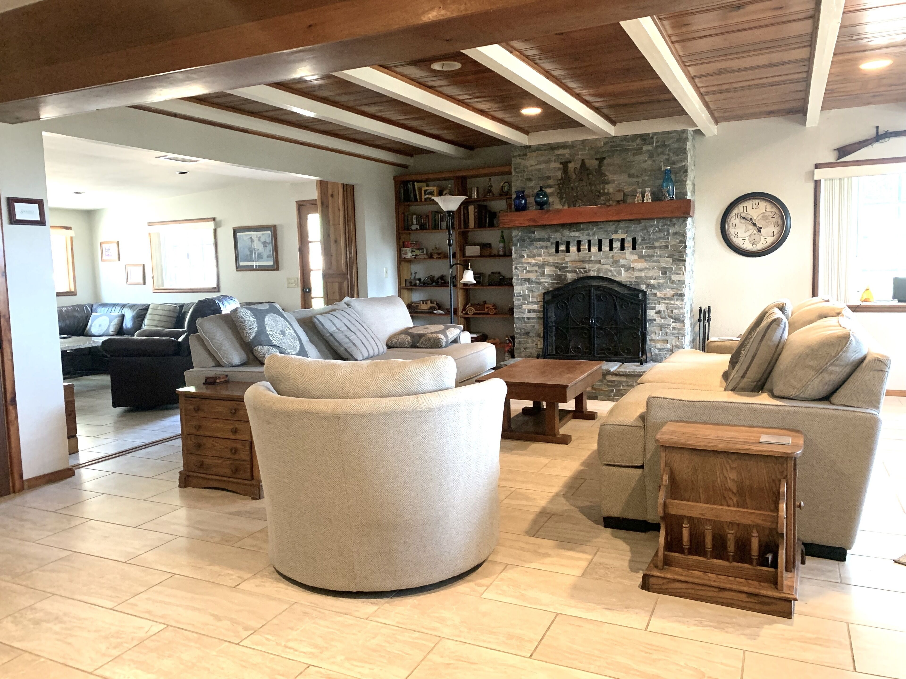 The Good Land Getaway - Moreno Valley, CA