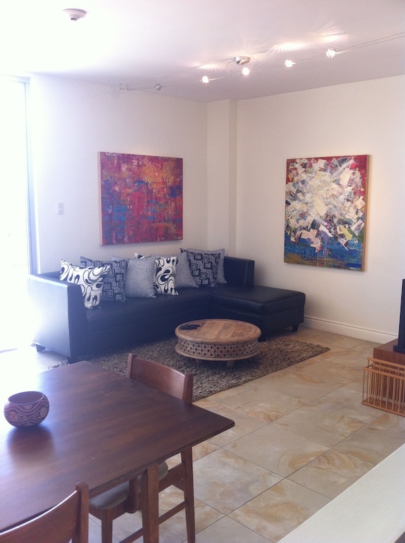 Exclusive City Condo With A View Of Carnival 2023 - Port of Spain