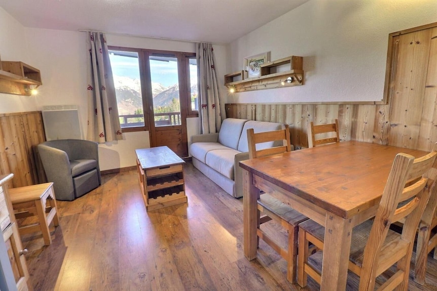 À 10m Des Pistes De Ski, 6ème éTage, Balcon, Casier à Ski, 31m², La Tania - Brides-les-Bains