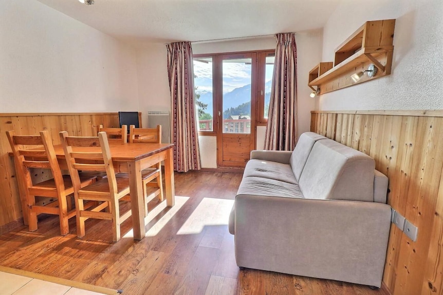 À 10m Des Pistes De Ski, 8ème éTage, Balcon, Casier à Ski, 27m², La Tania - Courchevel