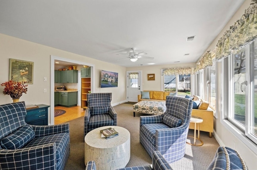 Historic Updated Cottage Walking Distance From The Pool! - Put-in-Bay, OH