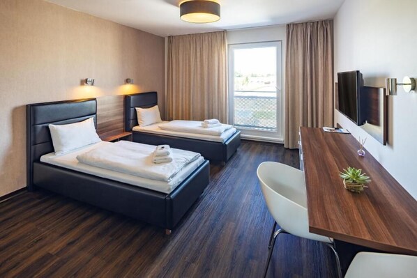 Quarto Clássico com Cama de Casal | Secretária, secretária adequada para computadores portáteis 