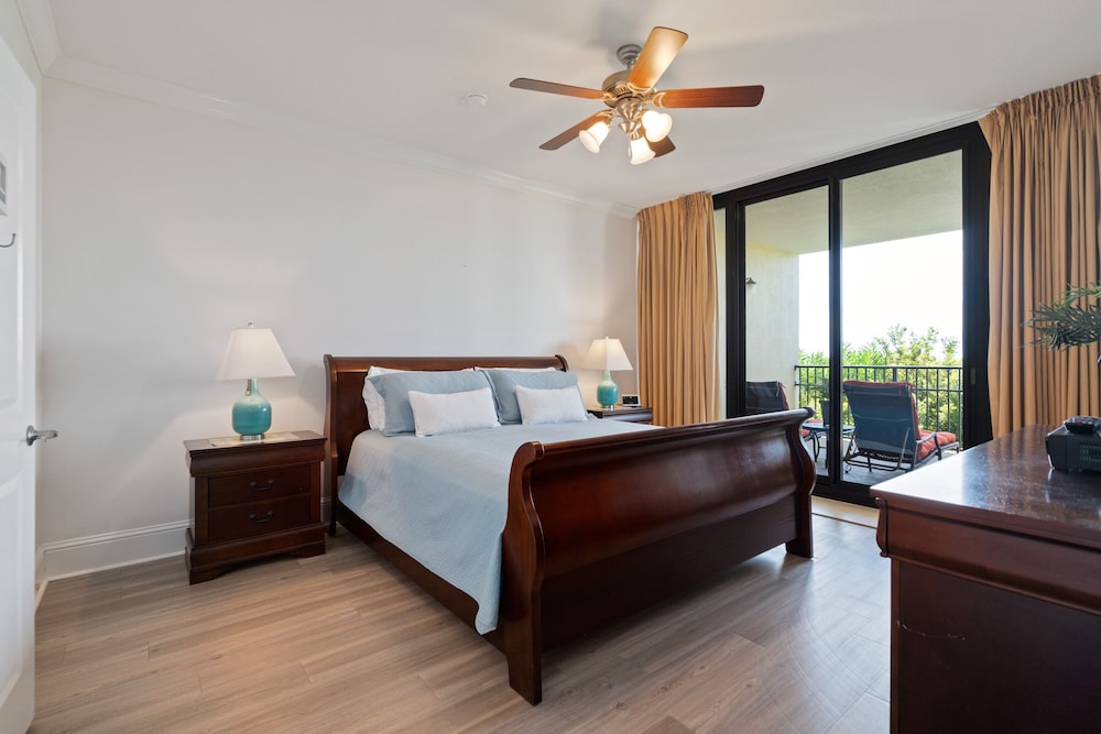 Stay 2 Nights And Get An Extra Night Free! 3br/2ba Gulf Front Condo Holiday Isle - Public Beach, AL
