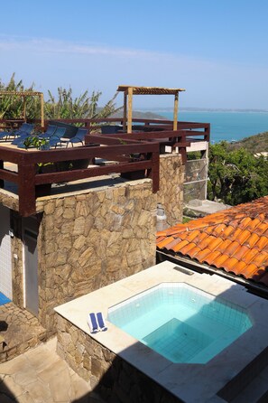 Banheira de hidromassagem exterior