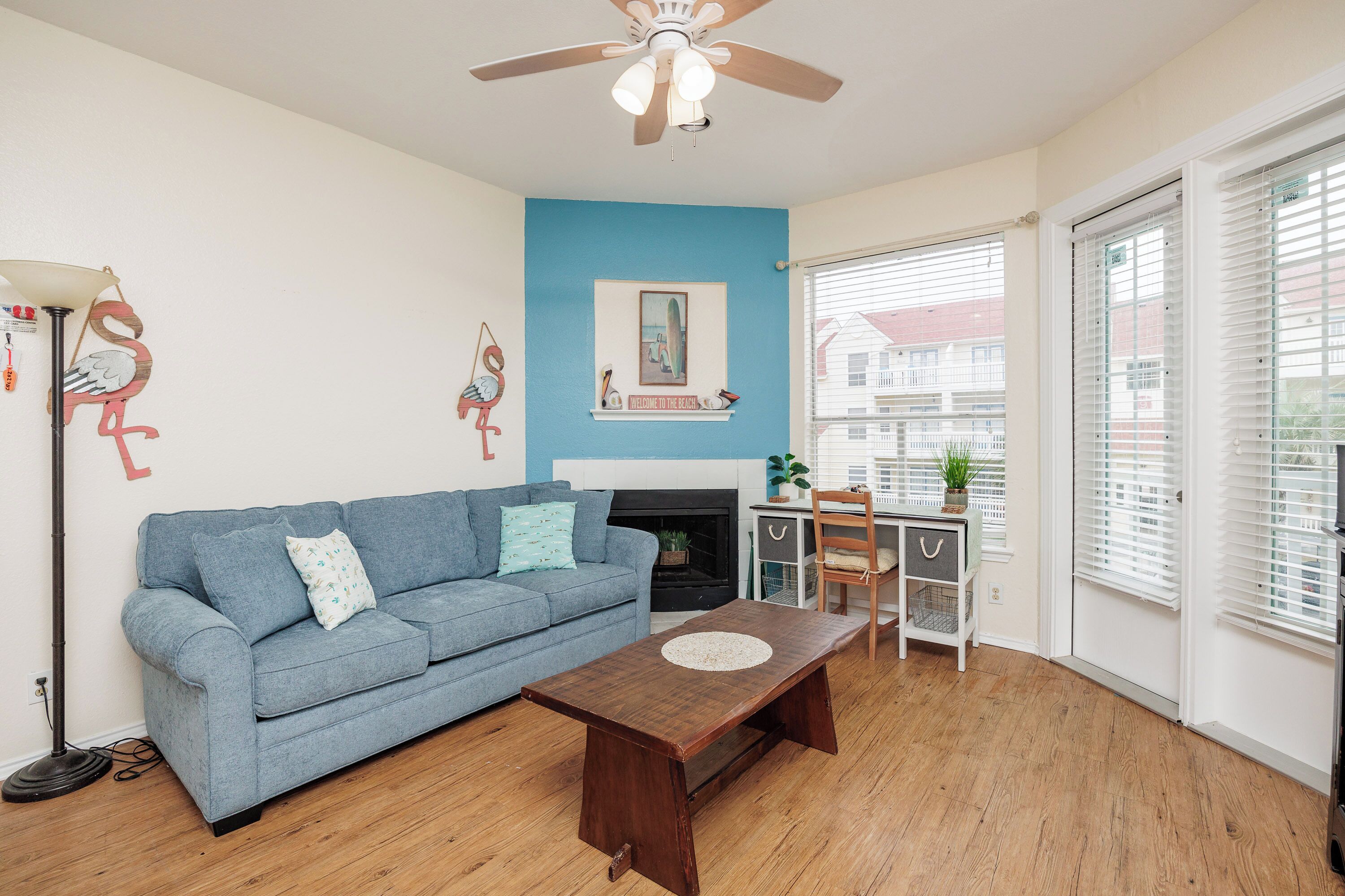 Cozy Beach Retreat With Balcony, Heated Pool Access, And Pet Friendly Stay - North Padre Island, TX