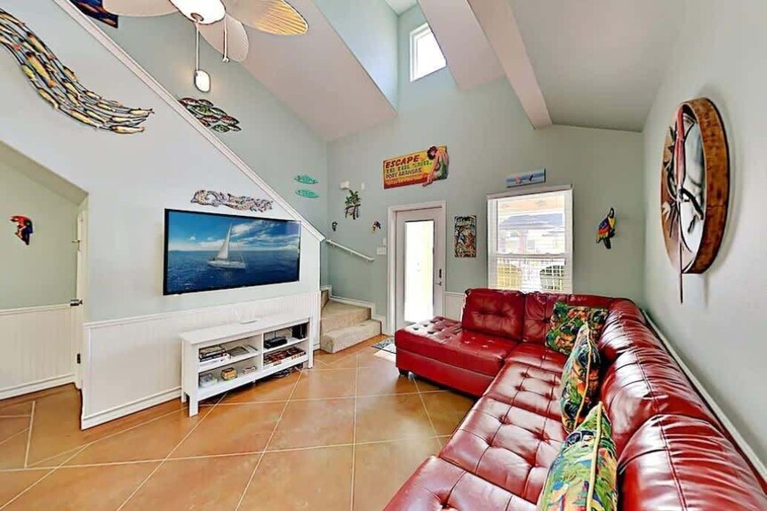 Parrot's Hideaway-2 Resort Style Pools|playground - Texas