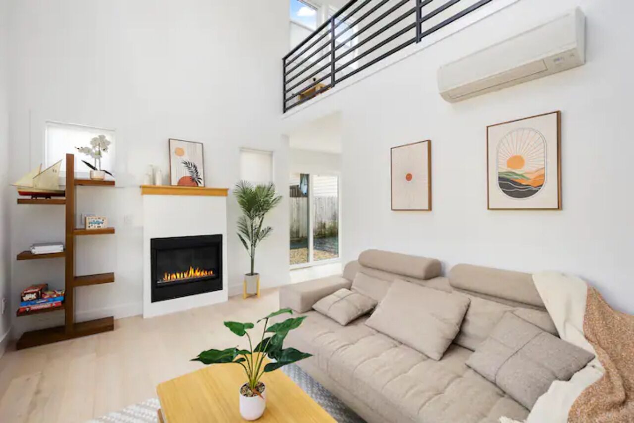 Chic Parkside Escape  2br  A/c  Free Parking - Seattle, WA