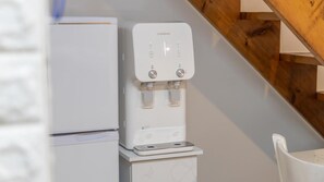 Quarto básico, 1 quarto (Bdong 101ho(pet,Spa)) | 1 quarto, Wi-Fi de cortesia