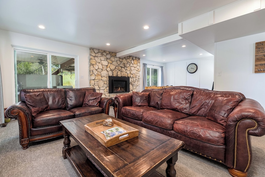 Cozy Canyon Lower Unit Minutes To Snowbird, Alta & Mountain Trails - 샌디