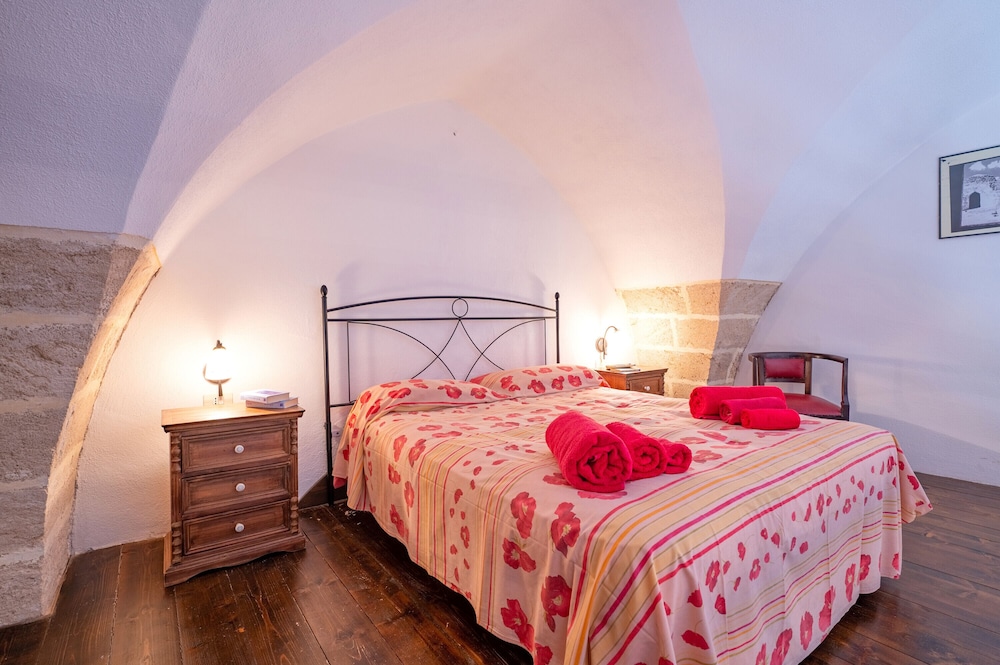 Pet-friendly Holiday Home "La Corte Dei Templari Nicola" With Terrace & Wi-fi - Campomarino