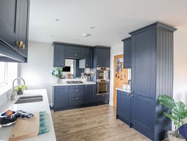 Casa de Campo | Cozinha privada | Um frigorífico, uma máquina de lavar louça, uma chaleira elétrica 