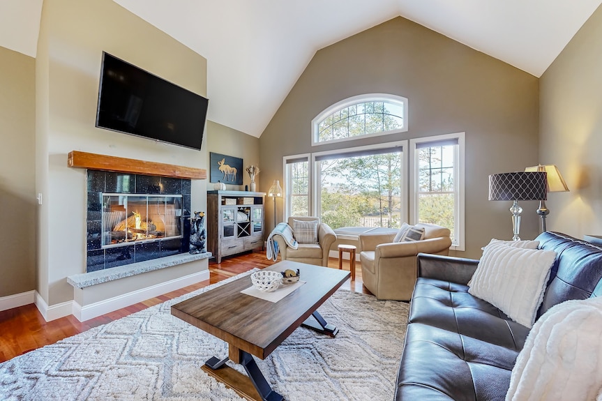 Lovely Home With Water View, Hot Tub, Fireplace, & Washer/dryer - ノース・コンウェー, NH