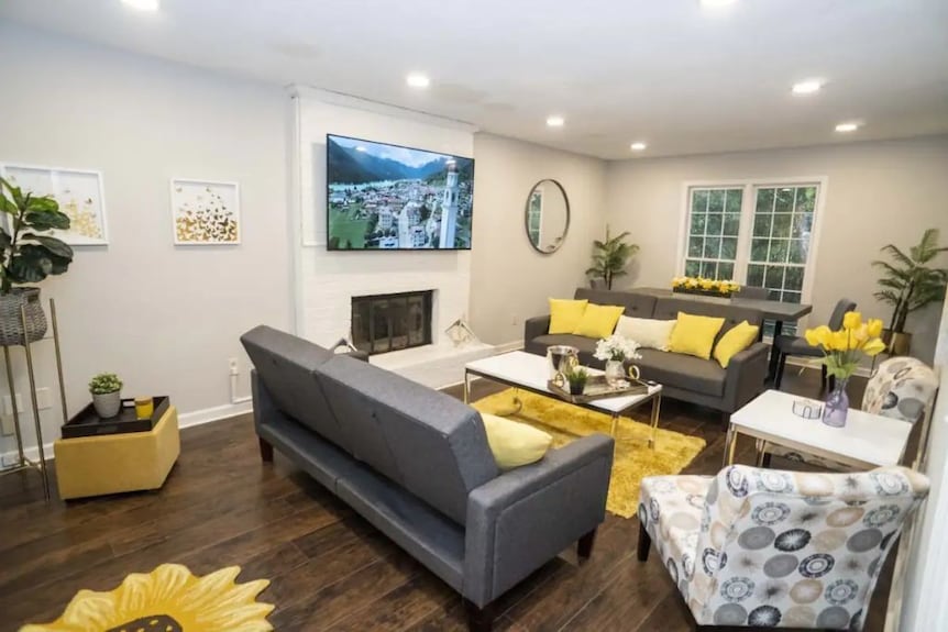Modern Convenient Spot For 9 To Enjoy & Relax! - Alpharetta, GA
