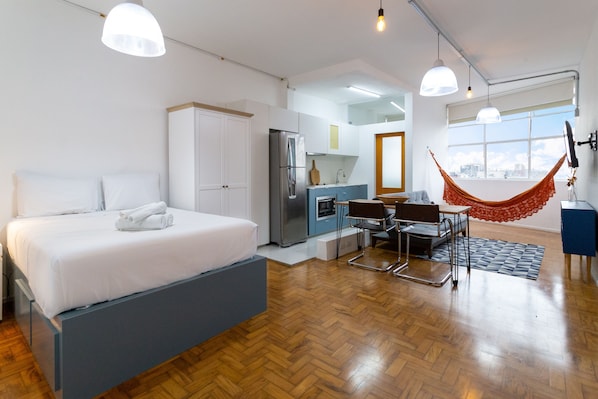 Estúdio família, vista para a cidade | Roupas de cama antialérgicas, individualmente decorados