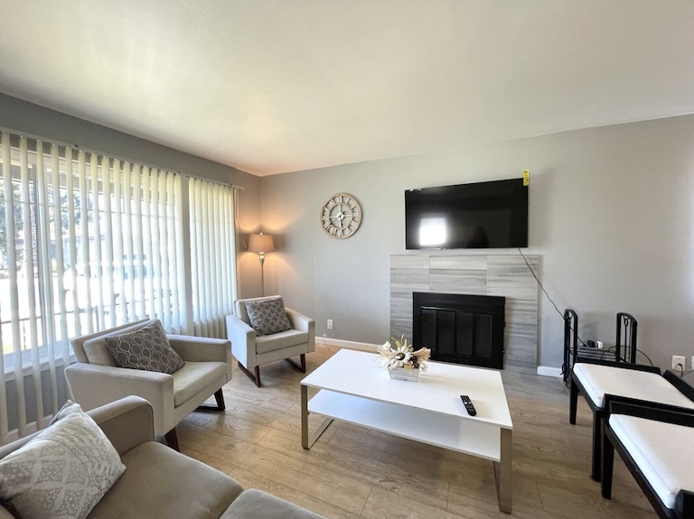 Cozy Spacious 4b2b Close To Sjc Airport And Sap - San Jose, CA