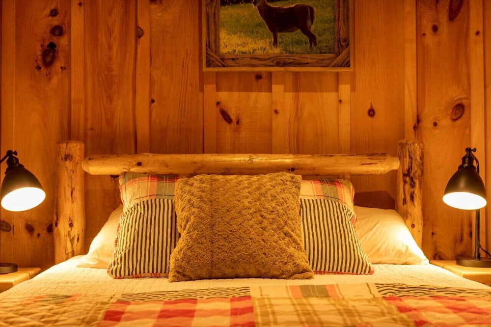 Gatlinburg Cabin W/ Indoor Heated Pool & Hot Tub - Gatlinburg